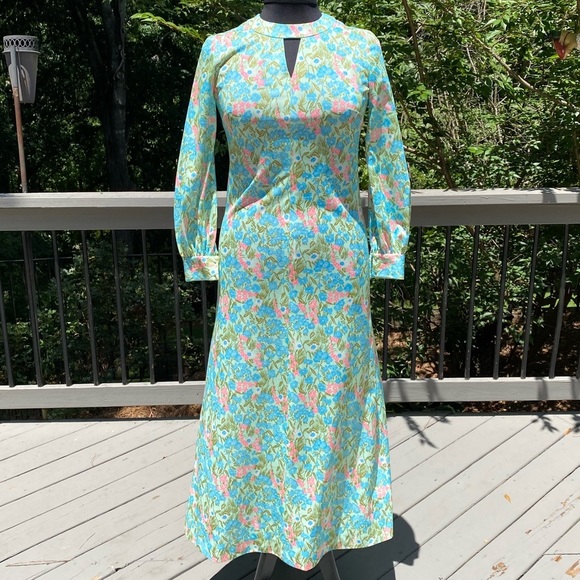 Vintage | Dresses | Vintage 6s 70s Flower Power Psychedelic Keyhole ...